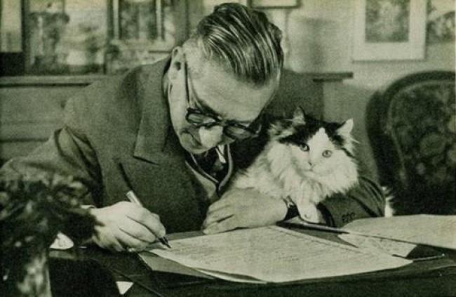 Vintage Photos of Legendary Writers in History (29 photos) - Atchuup ...