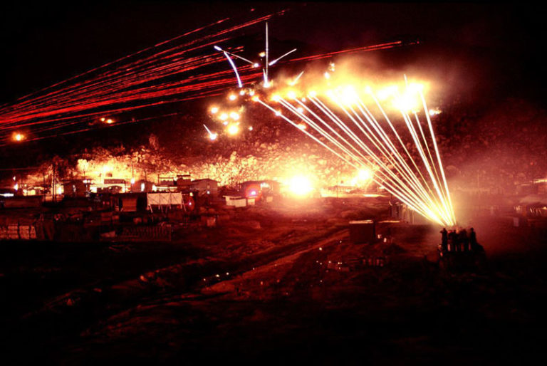 Astonishing 1970 Photos That Capture a Hellish Vietnam Firefight ...